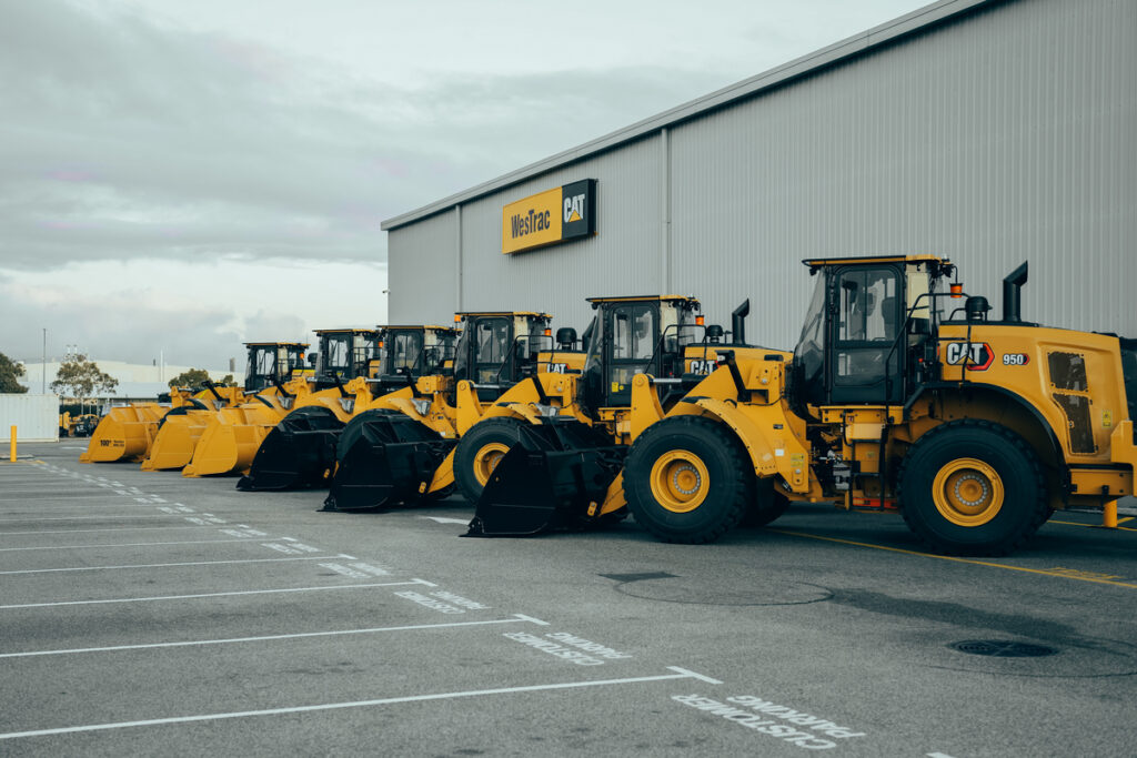WesTrac celebrates 100th wheel loader to MGM Bulk